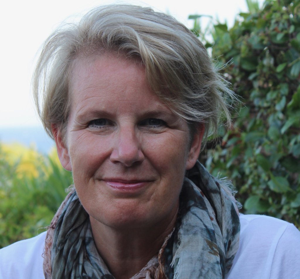 Beschikbaar luisteren - Corine Jansen